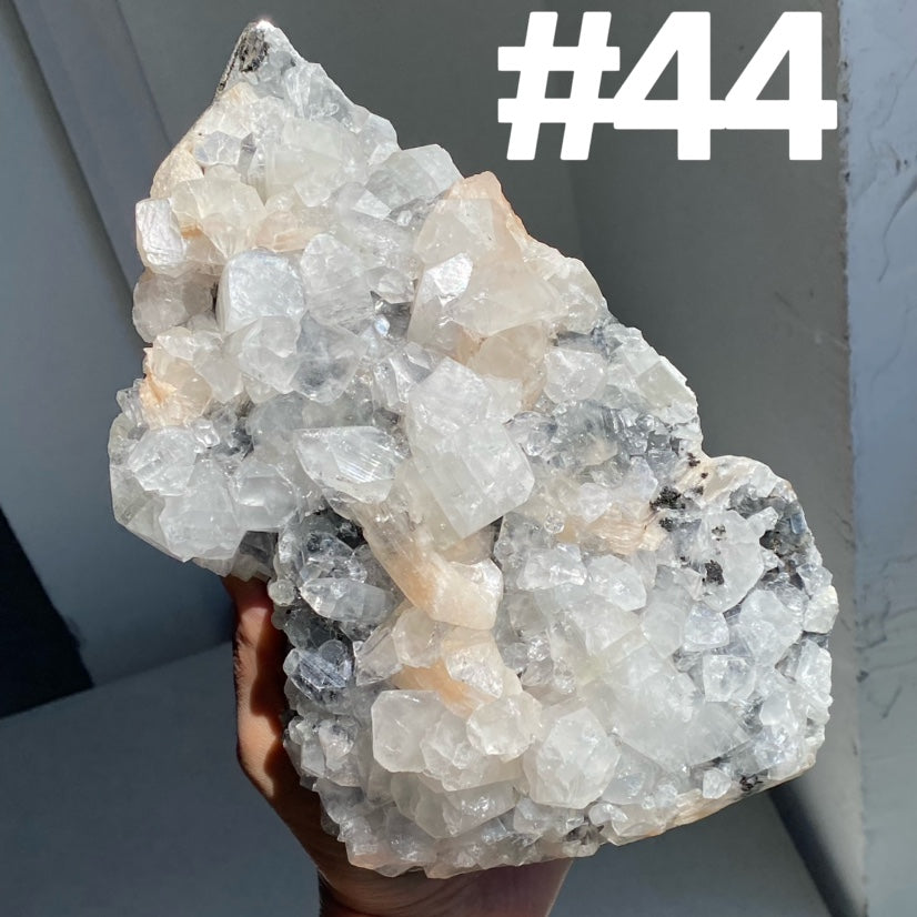 Crystal Cluster Specimens – Simmon Crystal Wholesale
