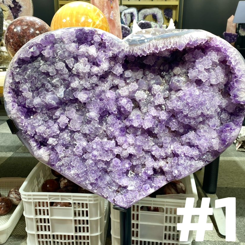 Massive Sugar Amethyst Heart – Simmon Crystal Wholesale