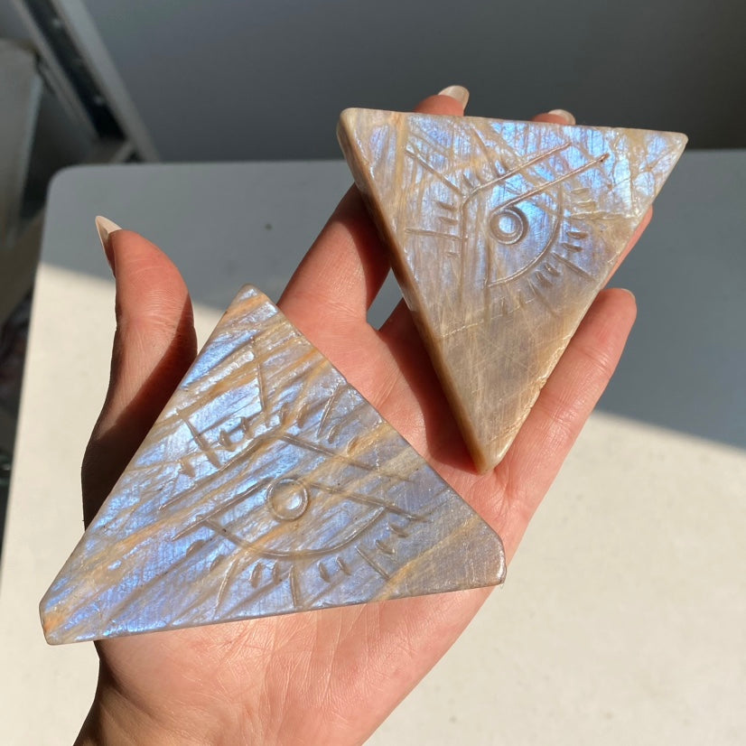 Moonstone Pyramid Eye – Simmon Crystal Wholesale